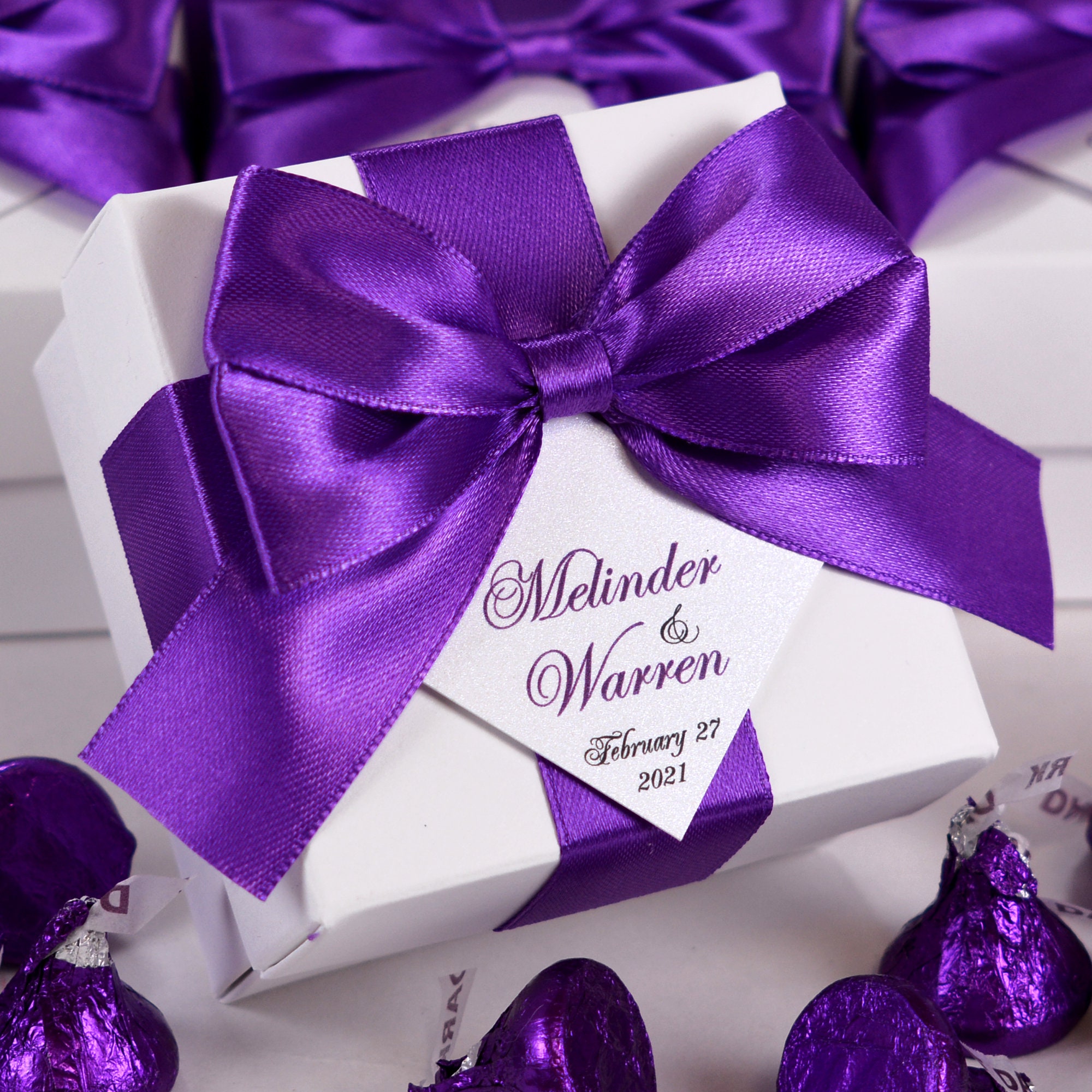 Personalized Wedding Favor Boxes With Emerald Green Satin Ribbon Bow ...