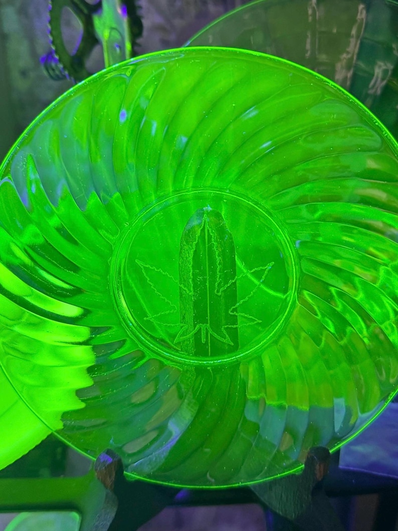 Custom Hand Engraved 420 Uranium Glass Plate. I Repurpose Uranium Glass ...