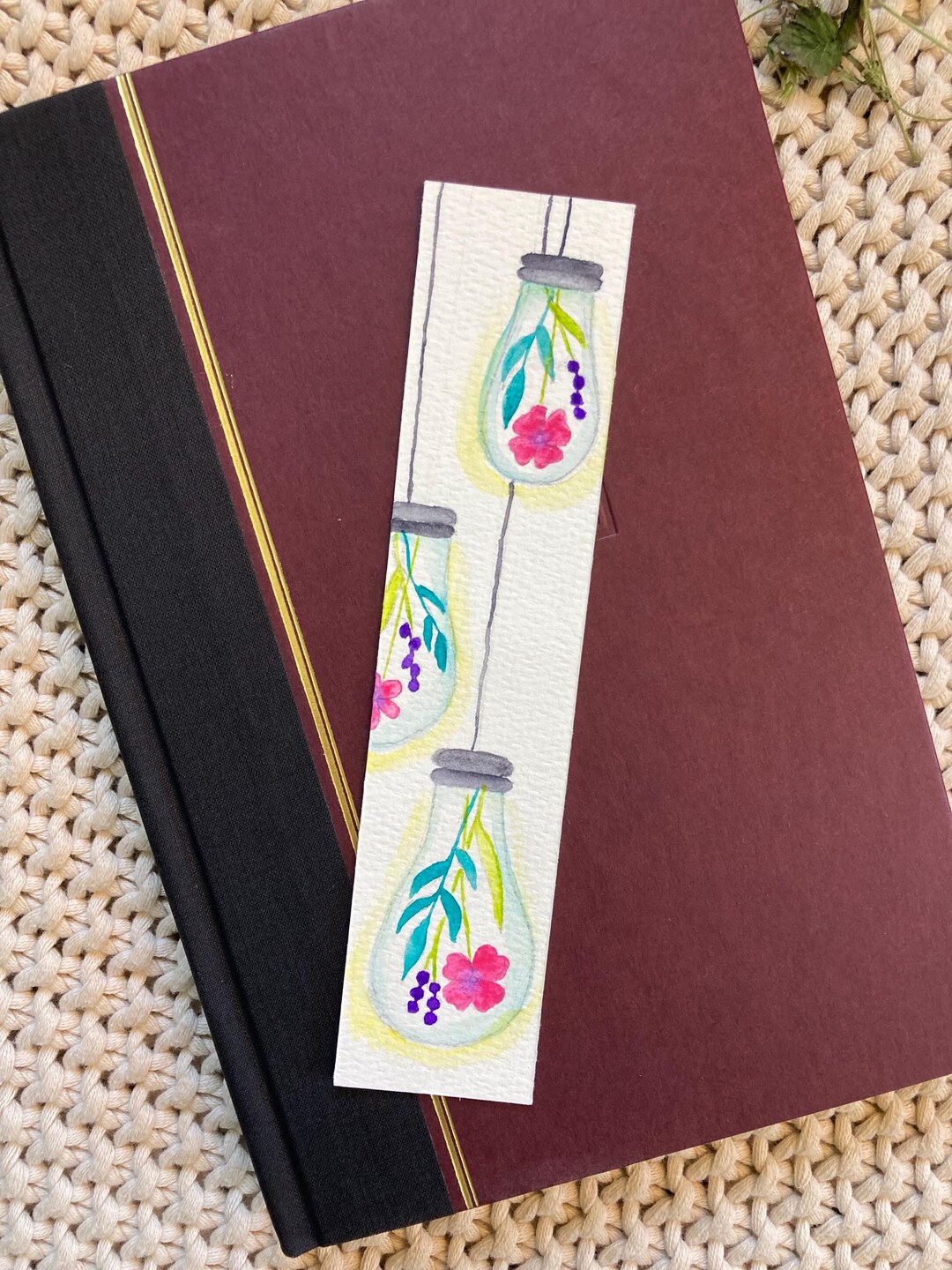 Hand Painted Foliage Lightbulb Bookmark| Florals - Etsy