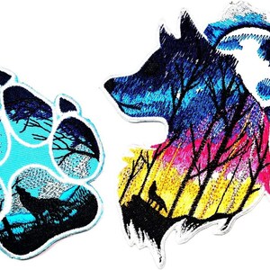 Set of 2 Wolf Howling Full Moon Paws Foot Cartoon Patch Wolf Patches Clothing Sew on Appliques ...
