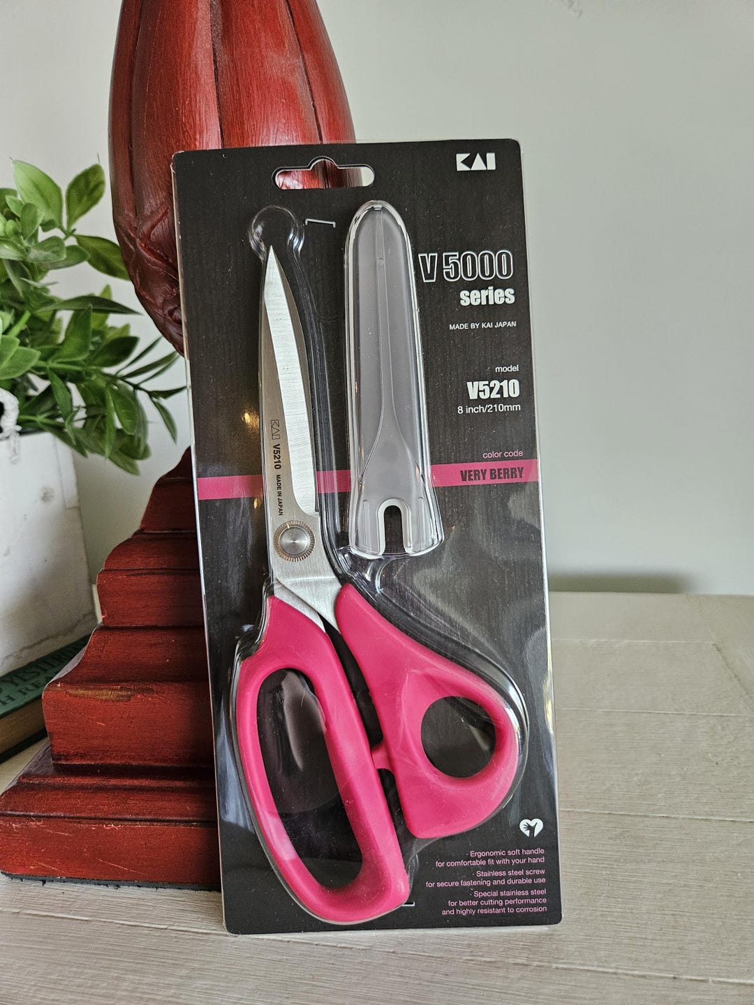 8" KAI Scissors 8 Inch Very Berry Sewing Scissor V5000 Series With ...