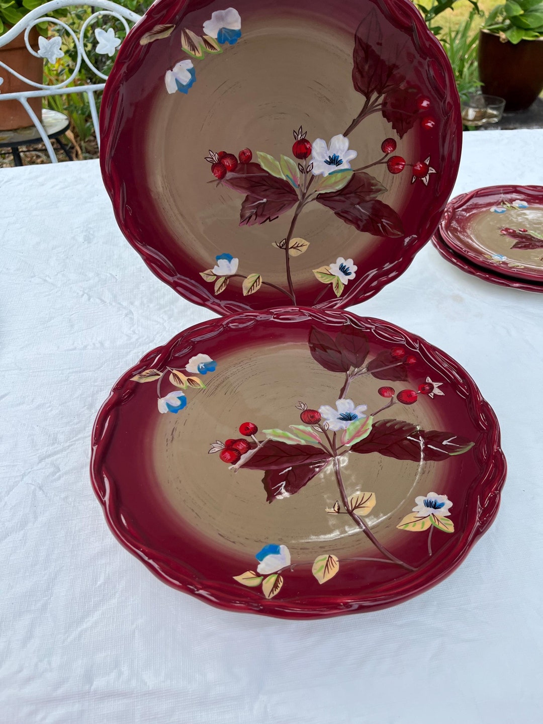 Tracy Porter Henna Dinner Plates (set of 2): Red Berries & Blue Flowers ...