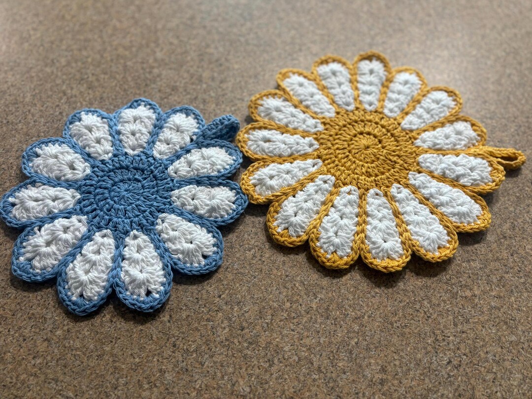 Crochet Flower Hot Pad Trivet With Loop to Hang - Etsy