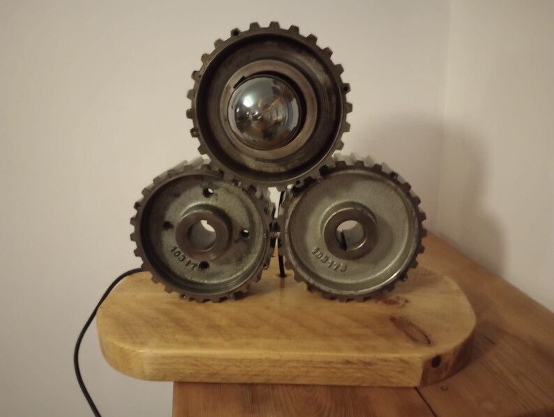 Pulley Pyramid Lamp - Etsy