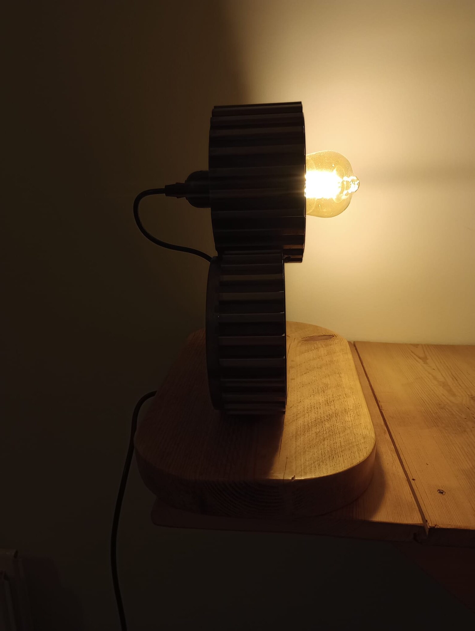 Pulley Pyramid Lamp - Etsy