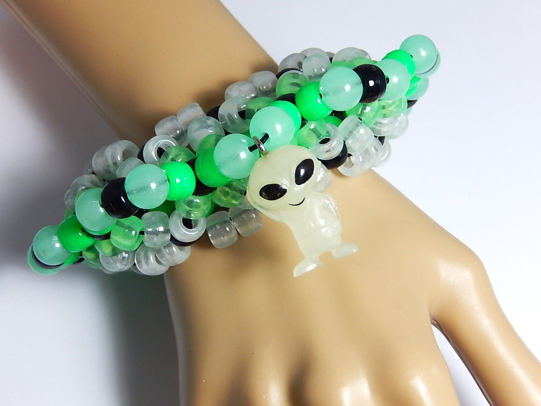 Alien Glow 3D Kandi Cuff, Green Black Disc Cuff, Rave Plur Kandy - Etsy