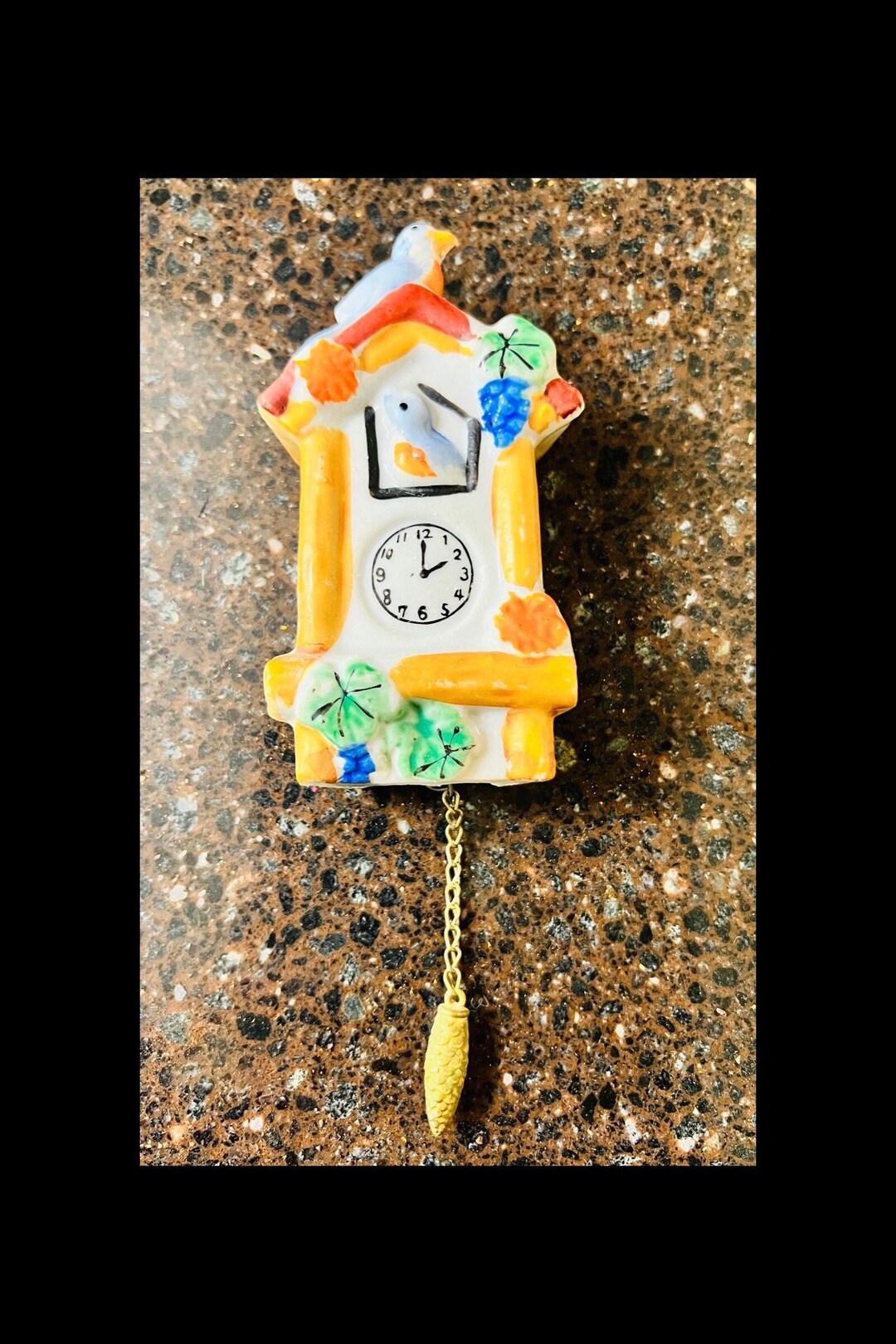 Small Cuckoo Clock Wall Pocket 1940’s Era - PRECIOUS - Etsy