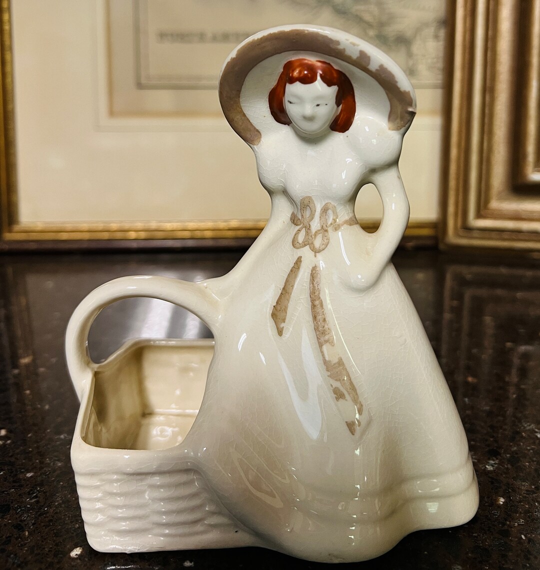 Hull Pottery Planter - Southern Belle Holding Basket, 1940s Era - Etsy