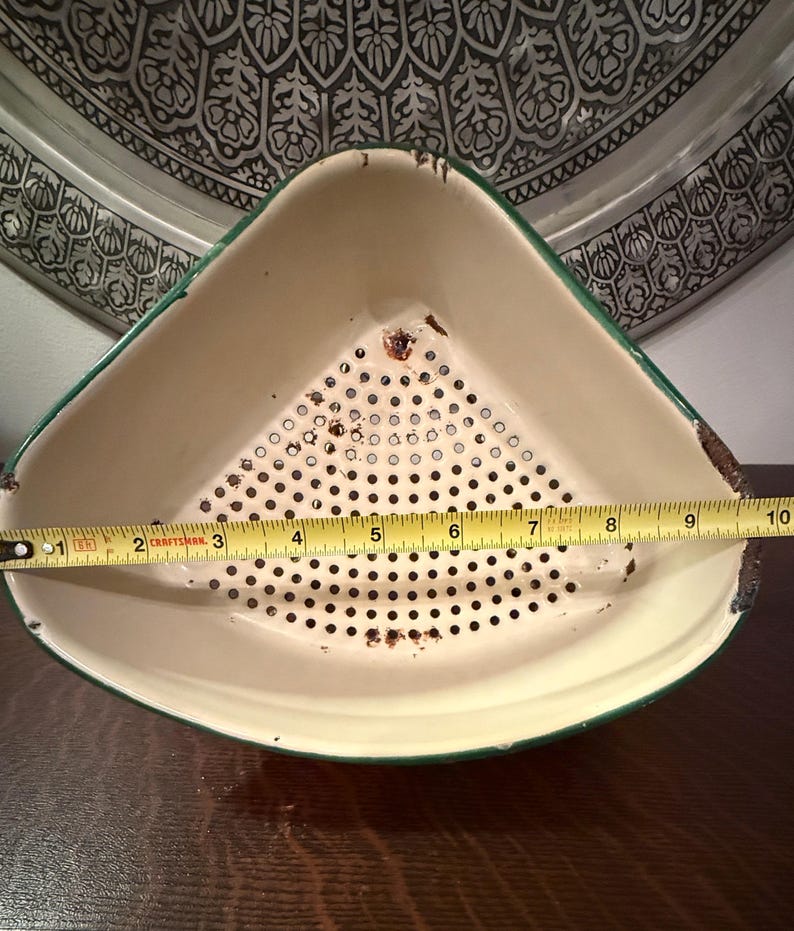 Enamelware Corner Colander, Ivory With Green Trim, Circa 1930’s - Etsy