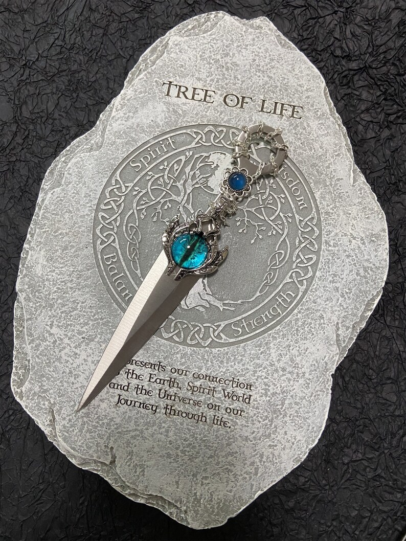 Handmade Knife demon's Eye Kunai Cthulhu Edition Halloween Decorations ...