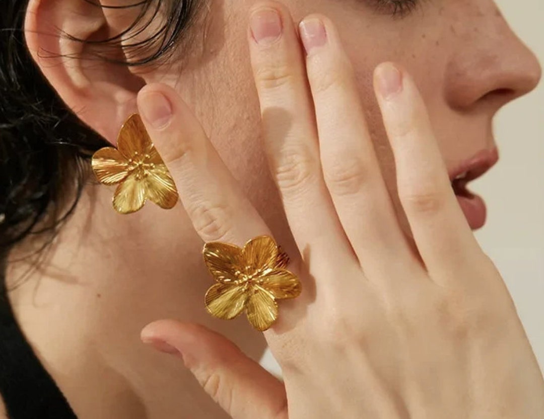 Large Gold Flower Ring, Big Chunky Nature Summer Open Ring, Adjustable ...