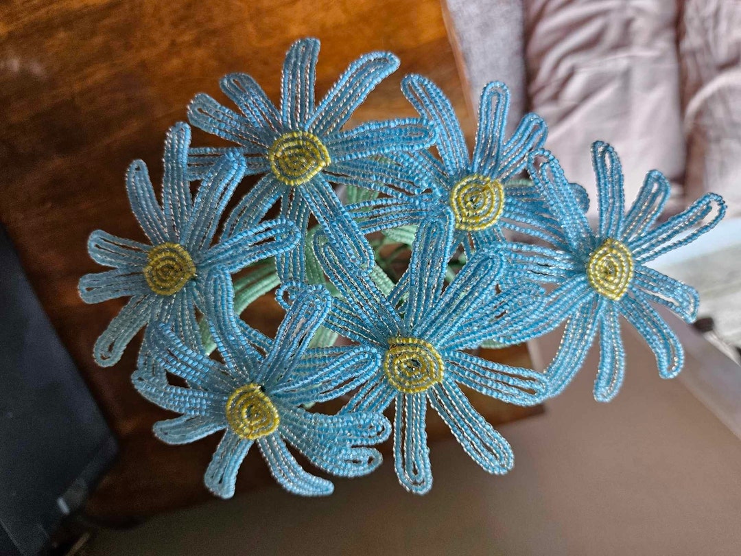 6 French Beaded Flowers Blue Daisy Bouquet 1/2 Dozen Daisies 12 Inches ...