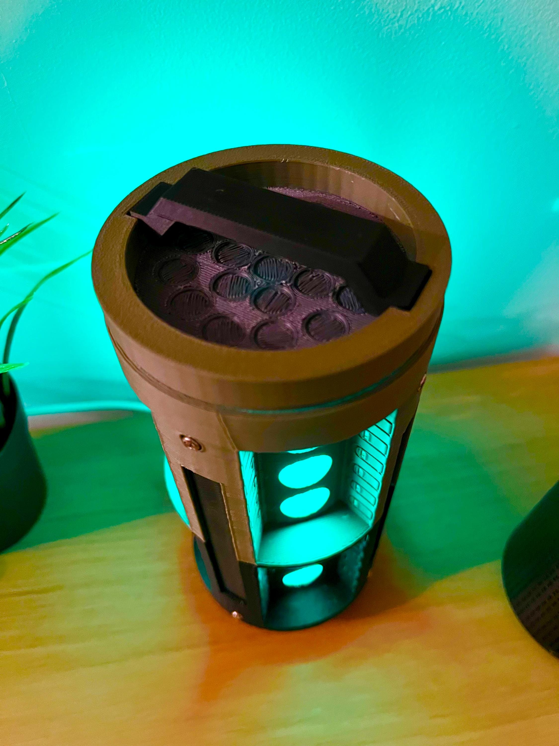 Titanfall 2 Inspired Light-up Battery Replica - Perfect for Fans and ...