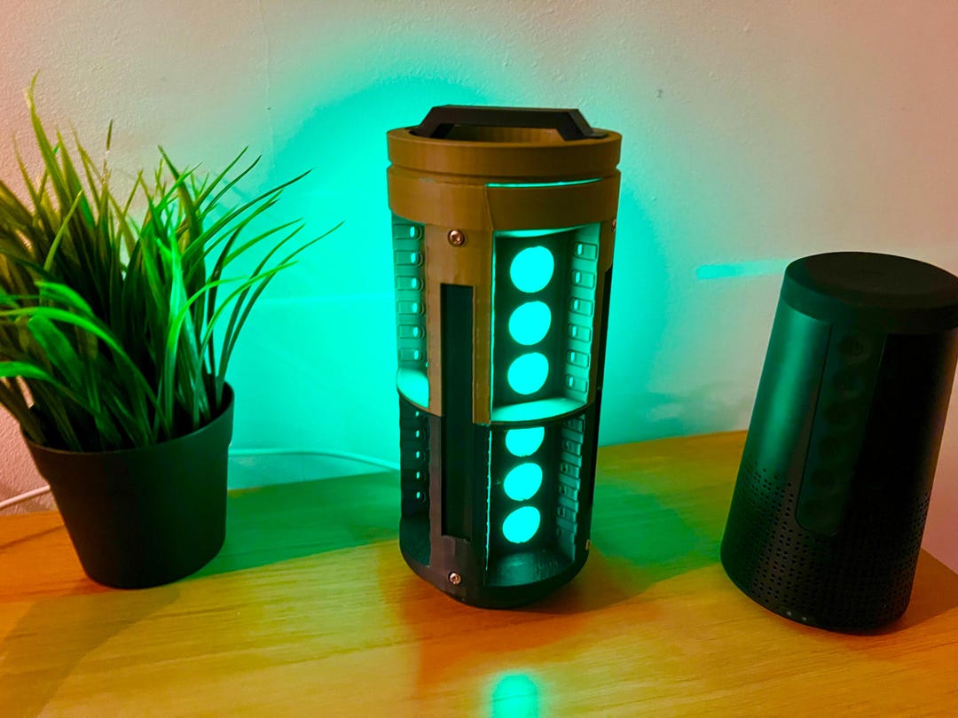 Titanfall 2 Inspired Light-up Battery Replica - Perfect for Fans and ...