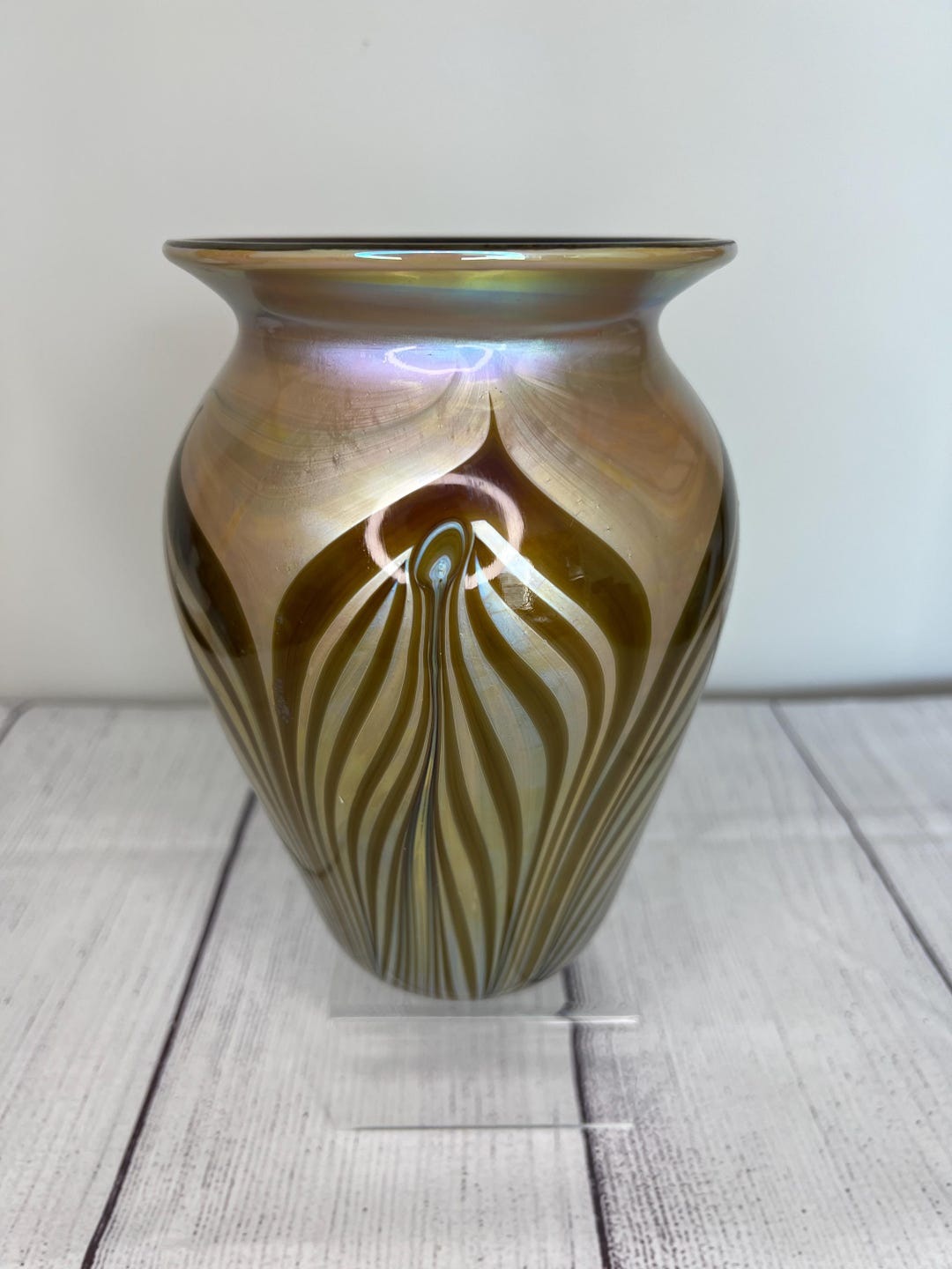 Beautiful Hand Blown Pulled Feather Art Glass Vase Signed Carl Radke ...