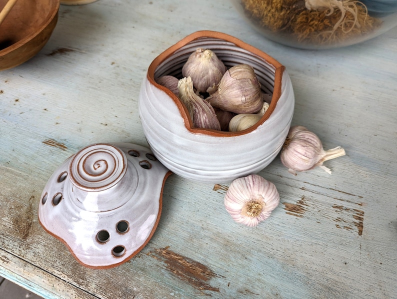 Large Garlic Keeper or Shallot Pot in Shale- Made to Order - Etsy
