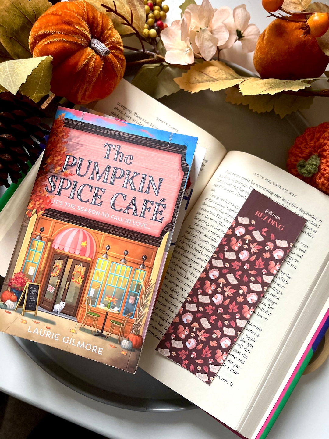 Fall Into Reading Bookmark|romance Reader| Gift|book Lover|autumn Read ...
