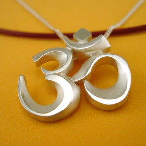 Silver OM Aum Necklace Faceted AUM Pendant With Chain OM | Etsy