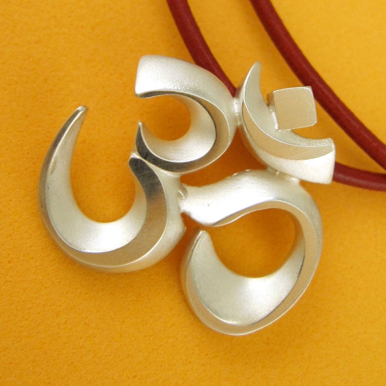 Silver OM Aum Necklace Faceted AUM Pendant With Chain OM | Etsy