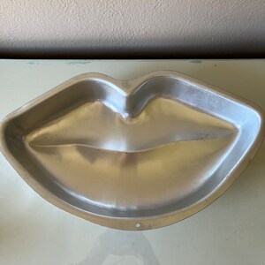Choice of Vintage Wilton Aluminum Cake Pans, Made in Korea, China ...