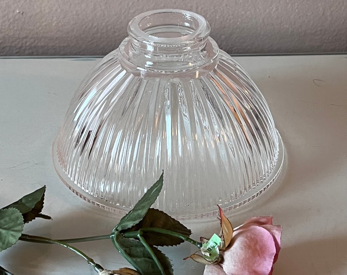 Small Art Deco Ribbed Glass Lamp Shades / Vintage Lighting ...