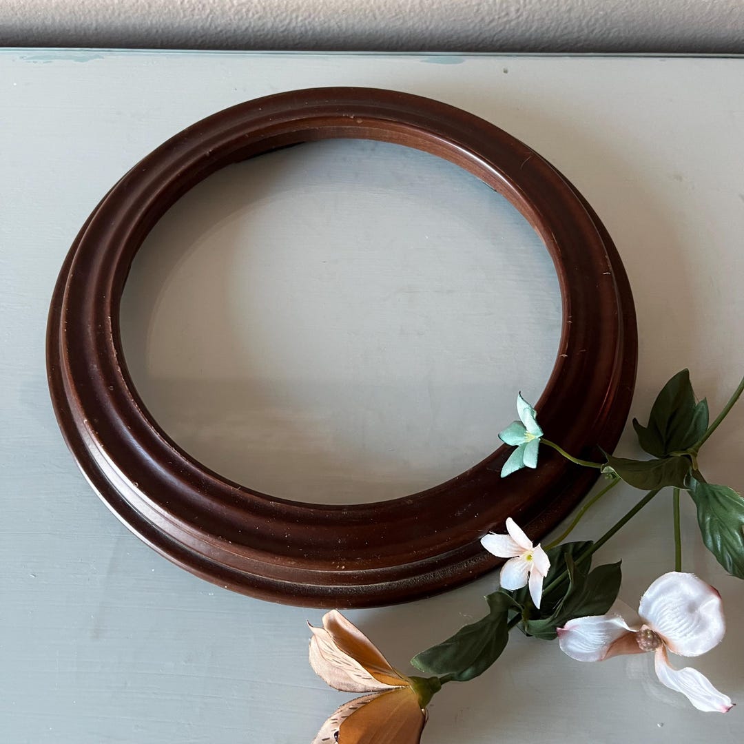 Vintage Round Wood Frame for Plates, Pictures, Embroidery, Crafting ...