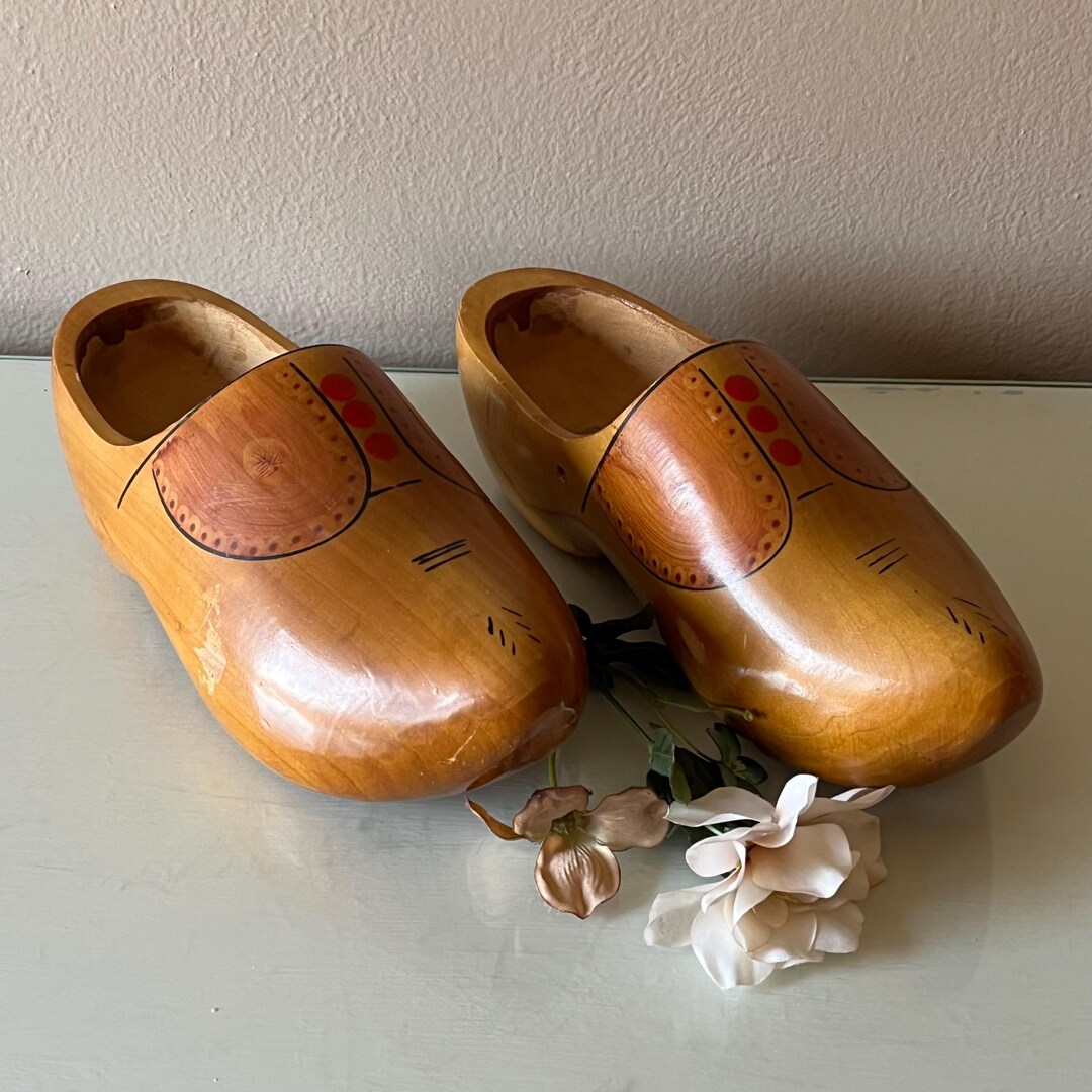 Vintage Wooden Shoes / Vintage Shoes, Clogs / Novelty Shoes for Wearing ...