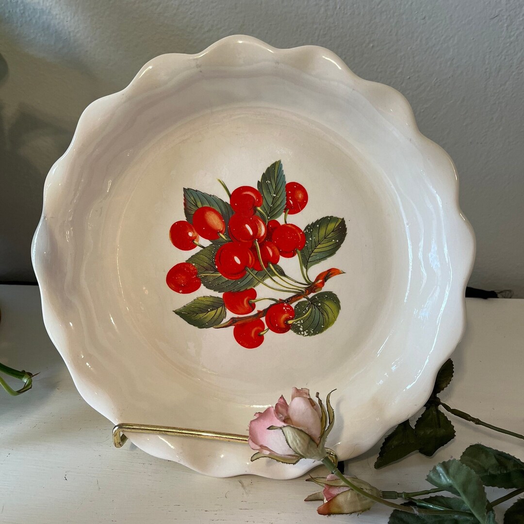 Vintage Cherry Pie Dish: Hand-painted Ceramic Pottery, 1978 - Etsy