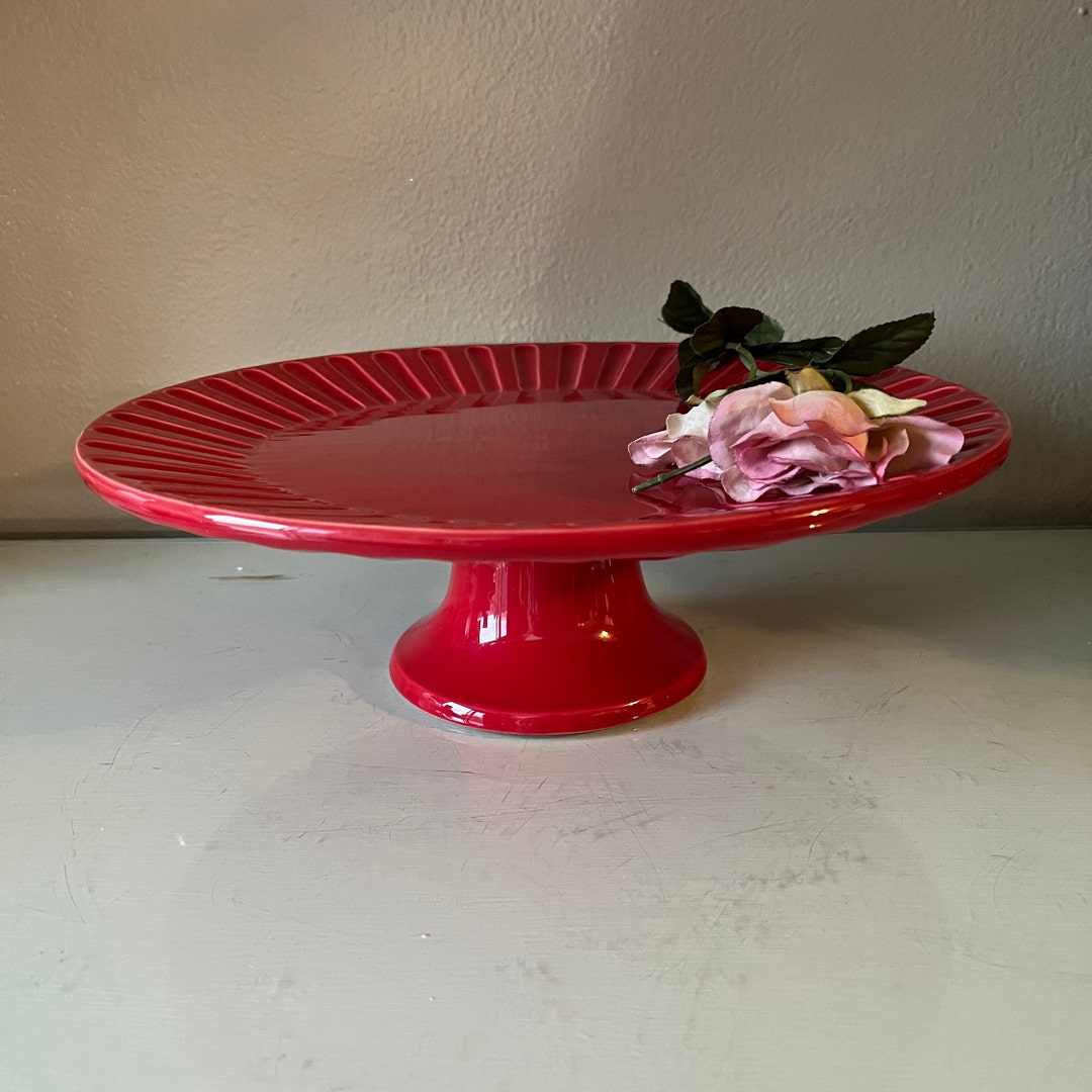 Large Elevated Red Cake Plate / Destinos S. A. Made in - Etsy