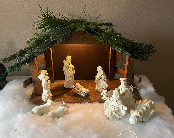 10 Piece Porcelain Nativity Set W Small Wooden Lit Creche, Stable ...