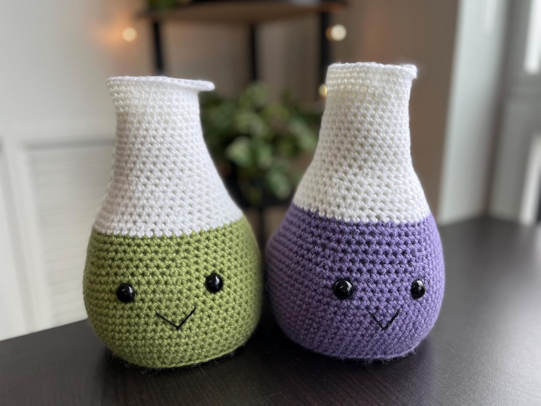 Large Crochet Amigurumi Erlenmeyer Flask | Chemistry | Gift for Science ...