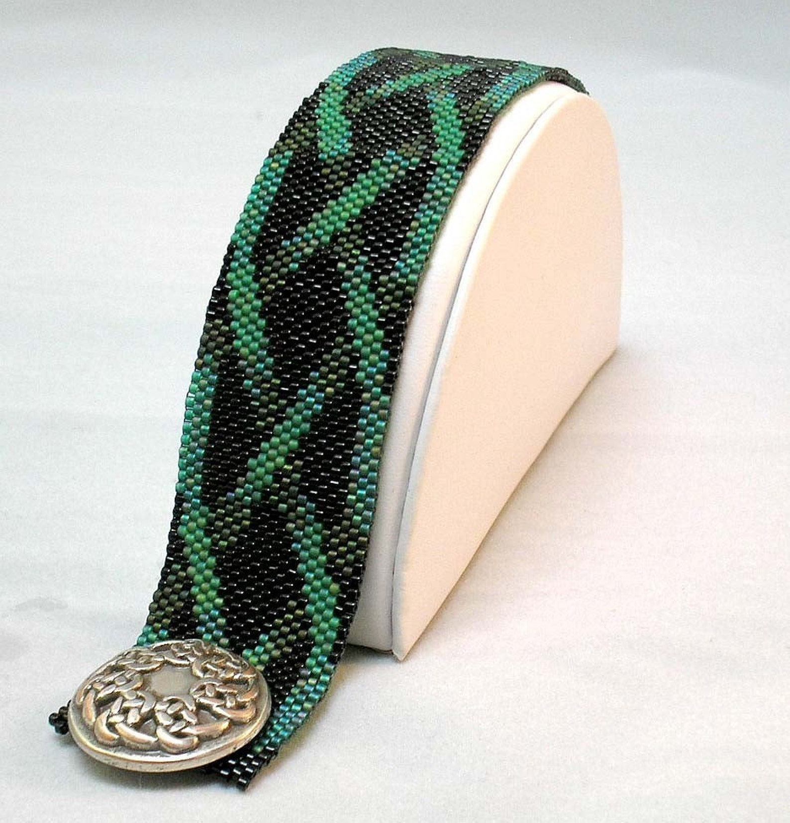 Bead Pattern Celtic Knotwork Beaded Bracelet Tutorial Instructions ...