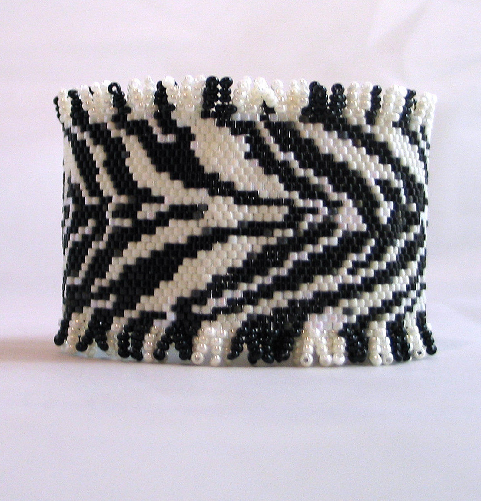 Bead Pattern African Zebra Print Beaded Bracelet With Toggle - Etsy
