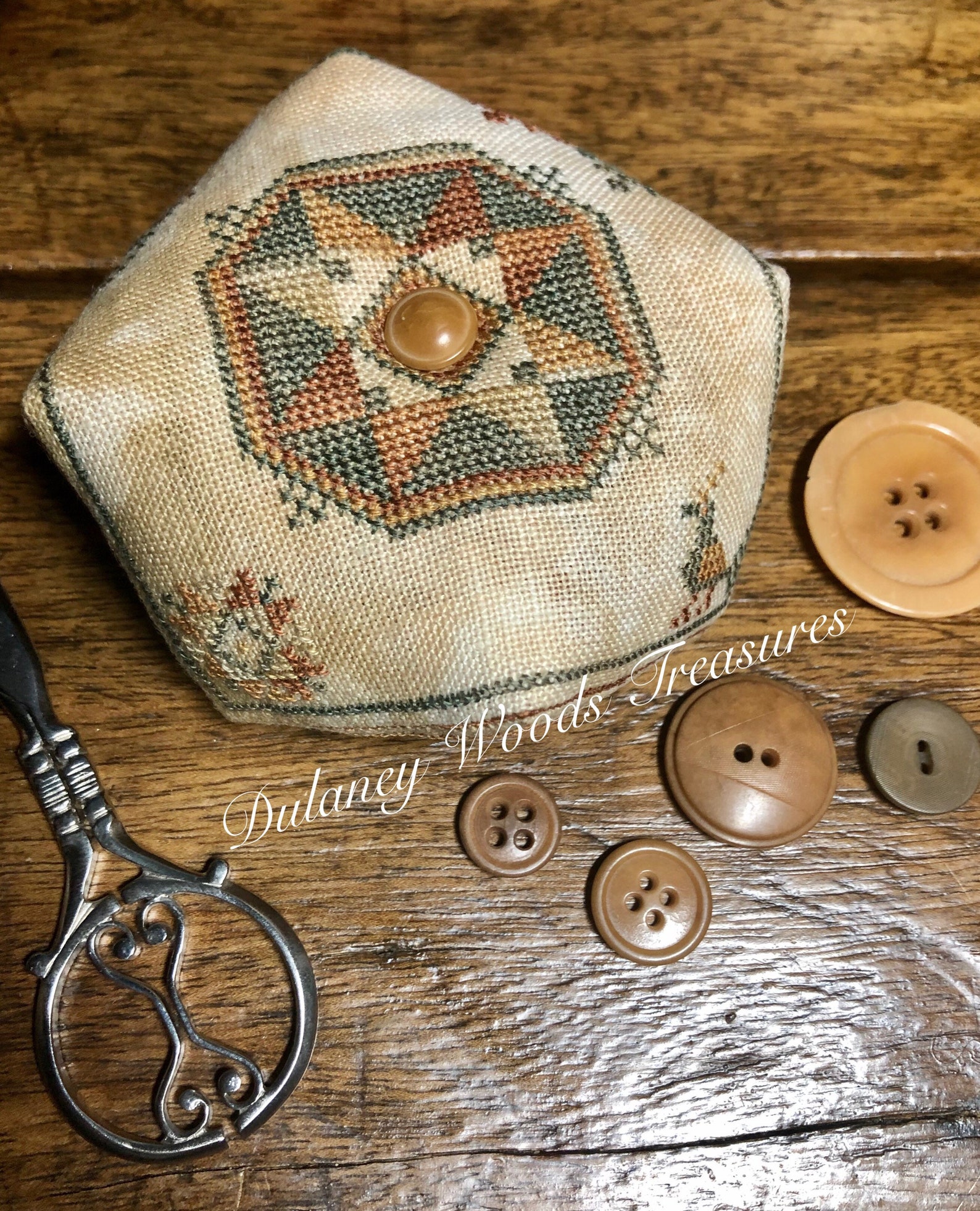 Quaker Style Biscornu~pattern - Etsy