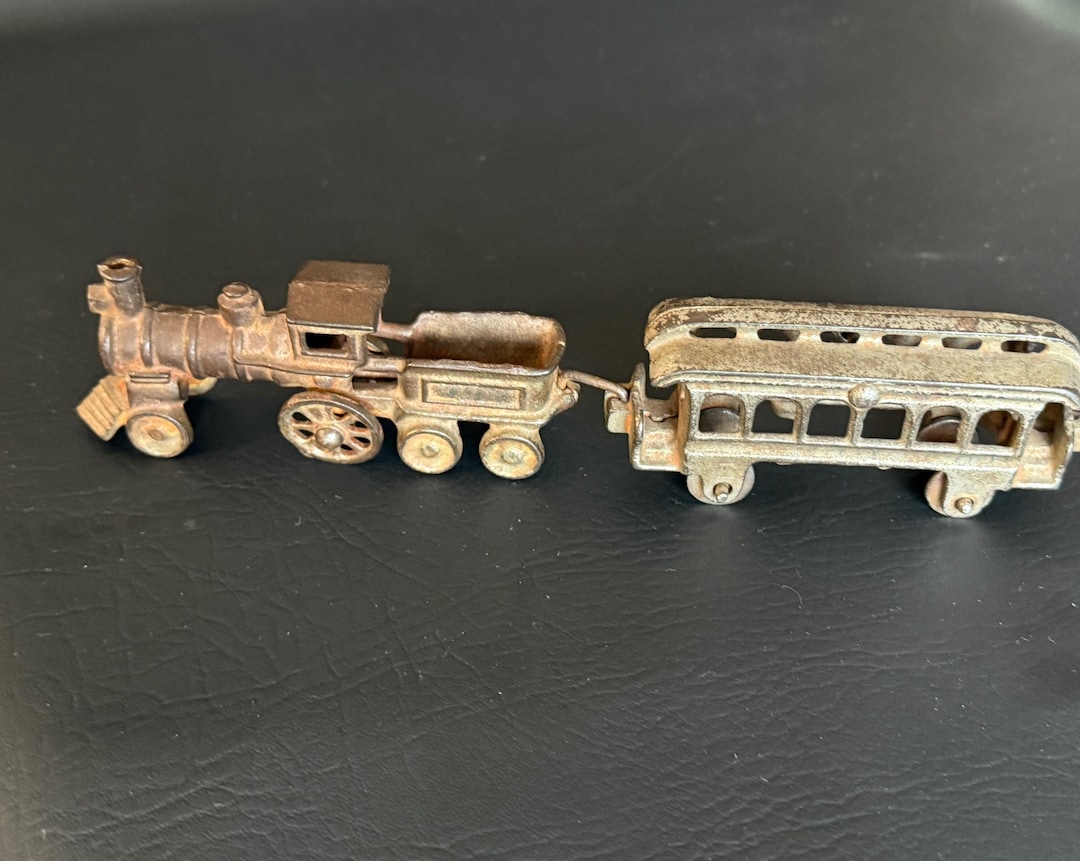 Vintage Cast Iron Toy Train Circa 1900's - Arcade Manufacturing Co Toy ...
