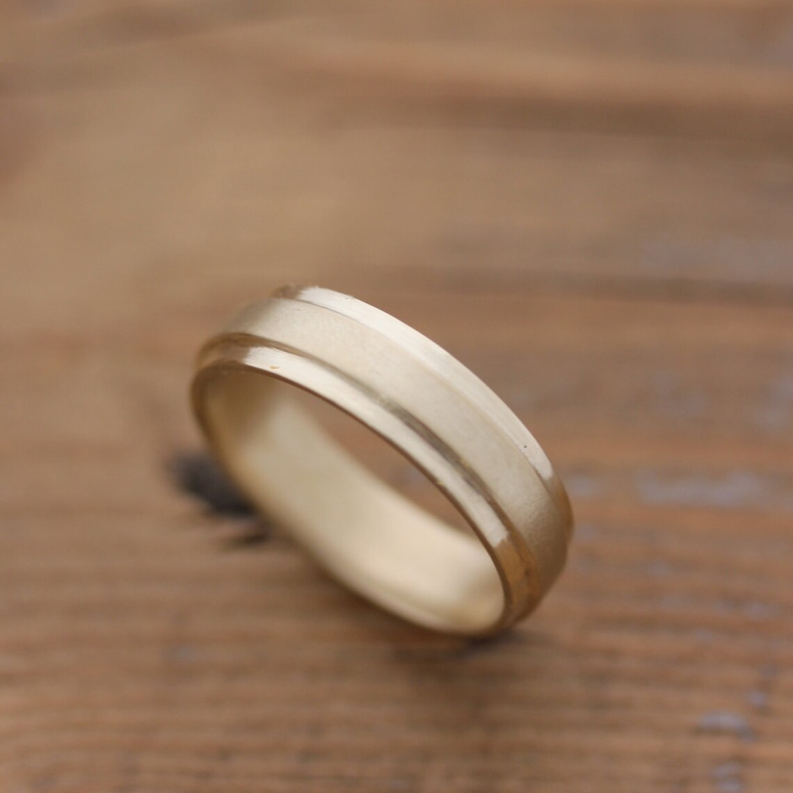14k Yellow Gold Men's Wedding Band Slate Band Ring in - Etsy