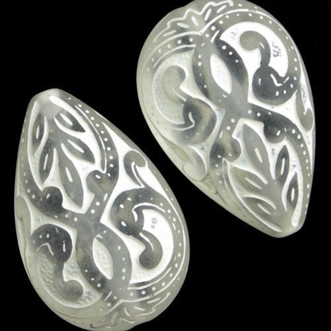 X-large Vintage Plastic Ornate Teardrop Bead Frosted Crystal and White ...