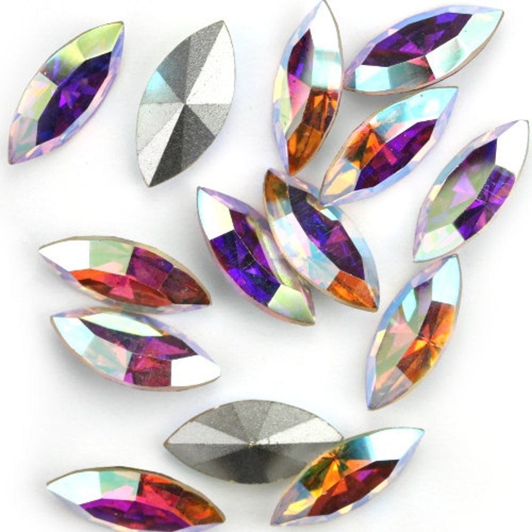 Vintage Glass Stones Pointed Back Navette 15x7mm Titania Crystal (2 ...