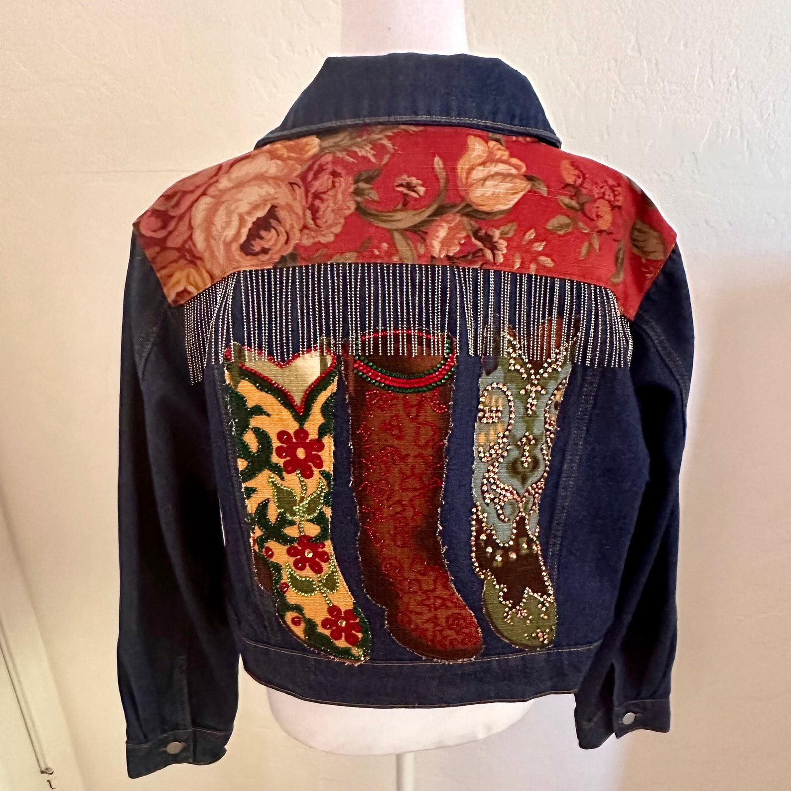 COWGIRLS DREAM! Gorgeous Floral, Fun Fringe Hotfix Crystal Bling on ...