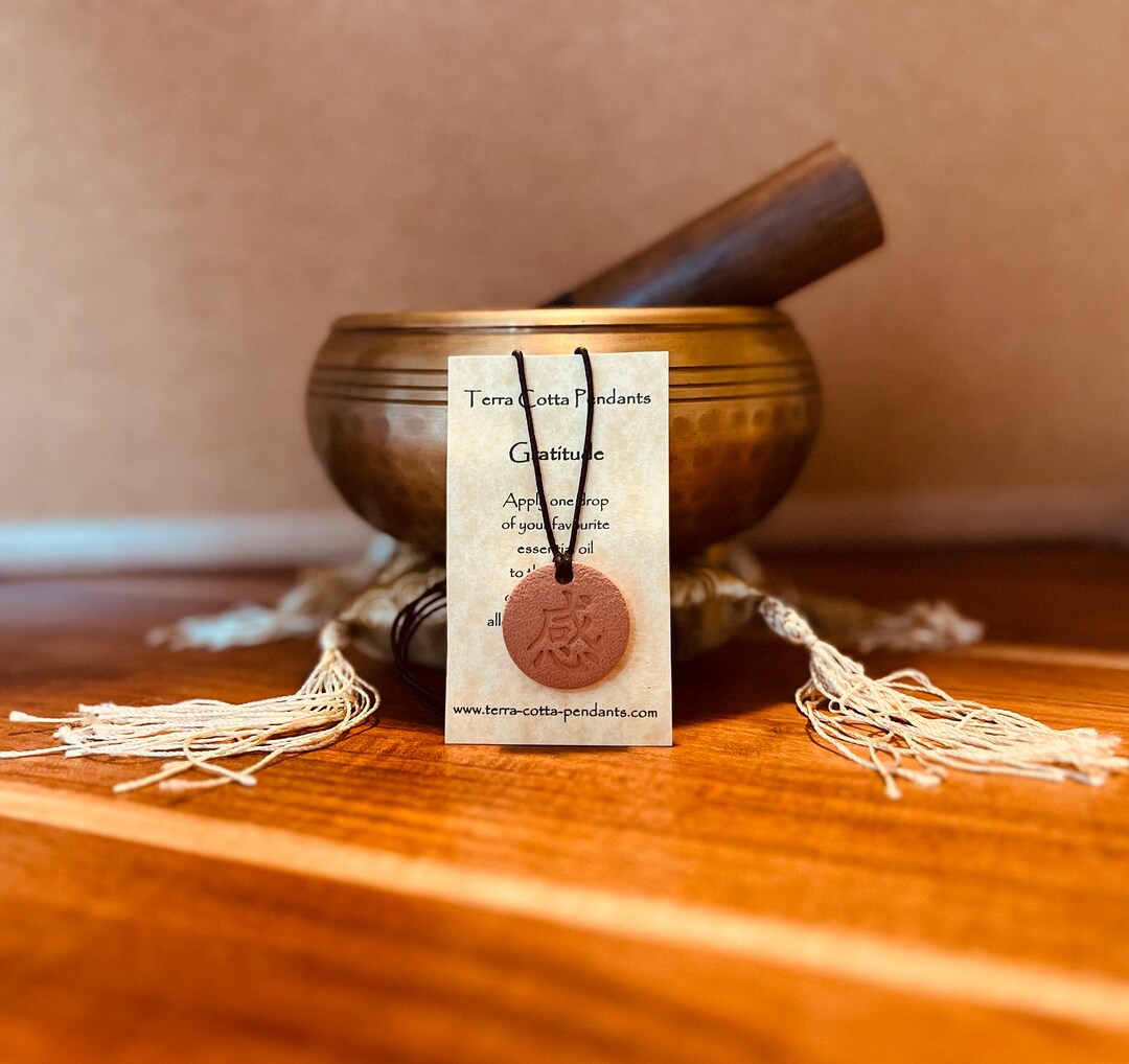 Terra Cotta Aromatherapy/essential Oil Pendant Diffuser Necklace - Etsy