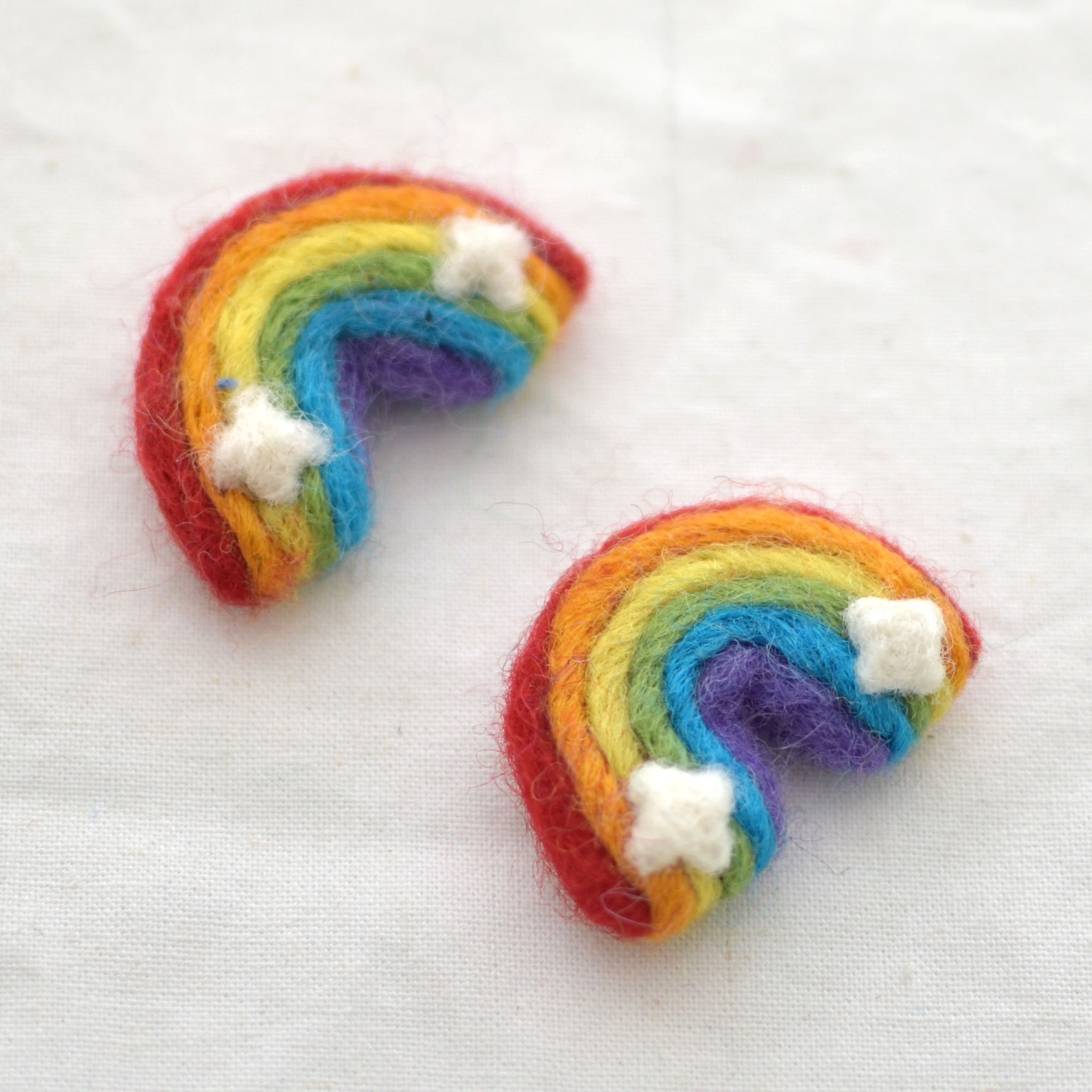 100% Wool Felt Rainbow With Clouds - 2 Count - 4.5cm - Bright Colours ...