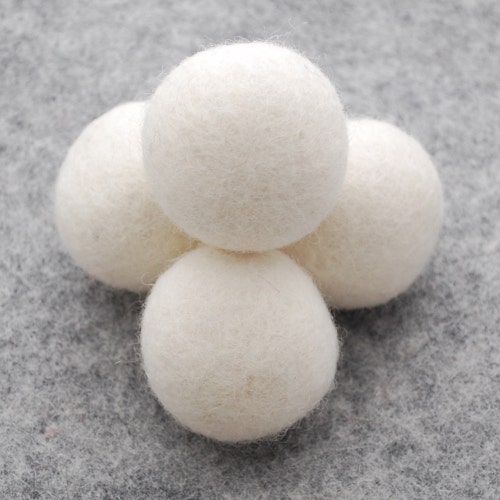 4cm Felt Balls 5 Count Green Flash - Etsy