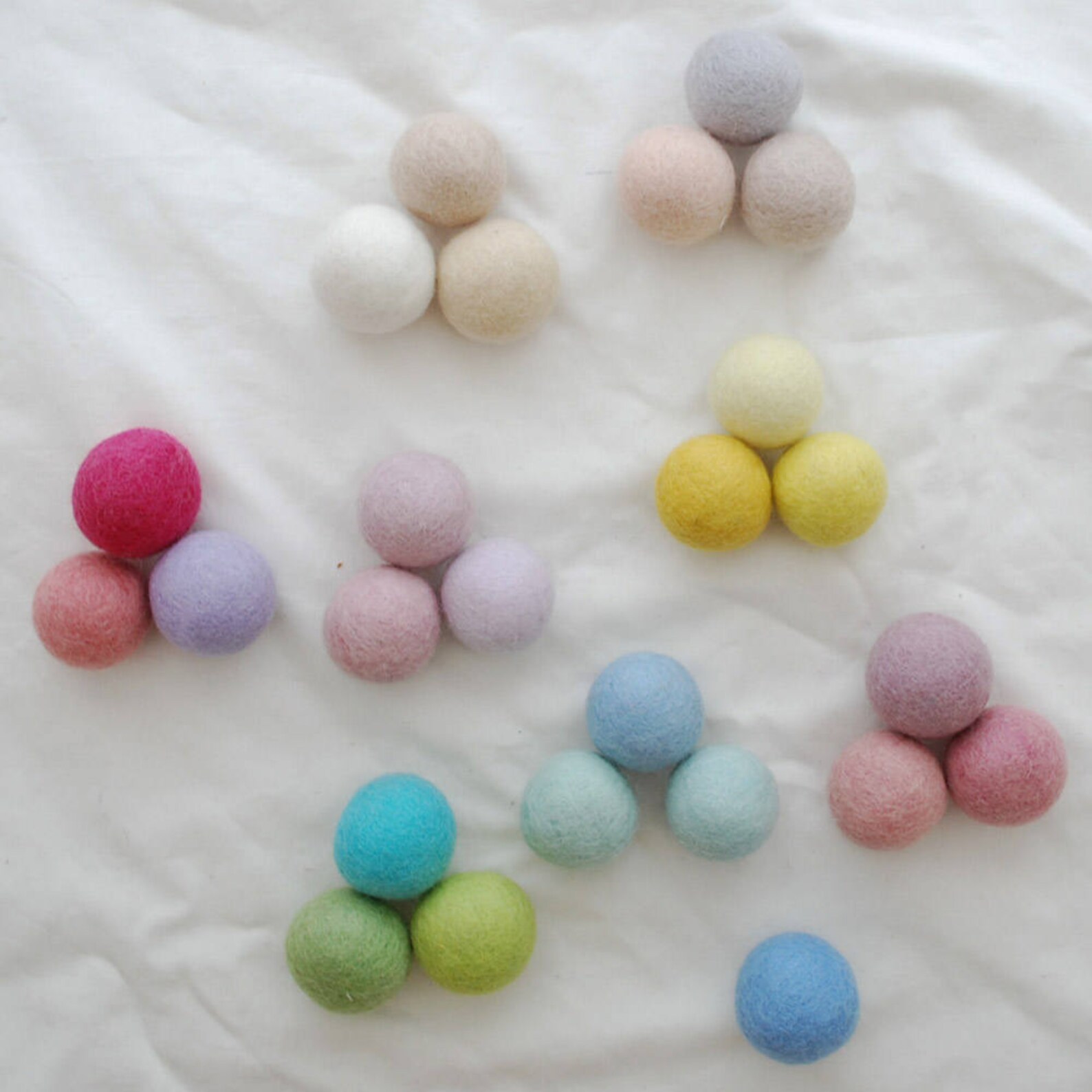 100% Wool Felt Balls Approx 4cm 25 Count Assorted Light - Etsy