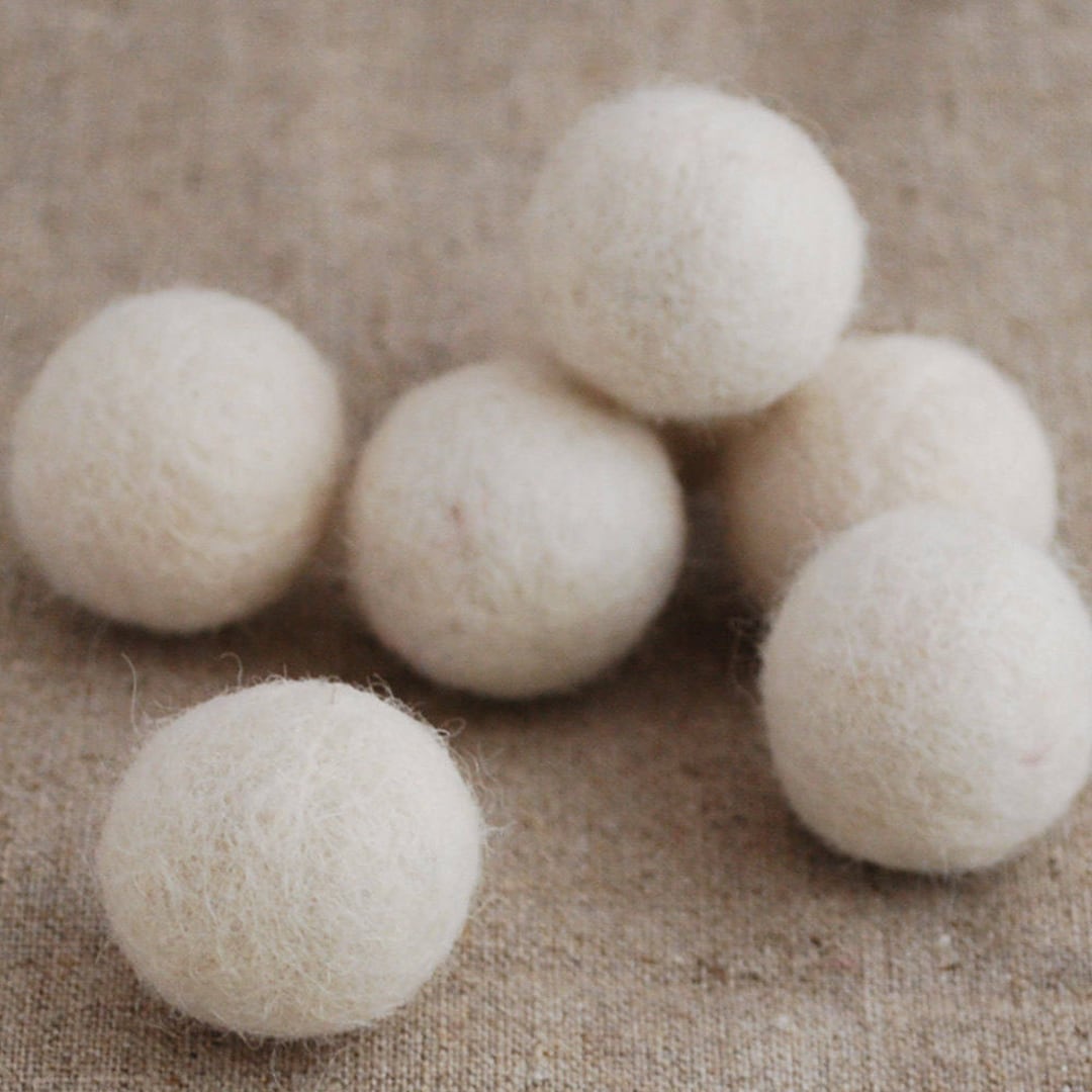 2.5cm Felt Balls Ivory White Choose Either 20 or 100 Felt Balls - Etsy