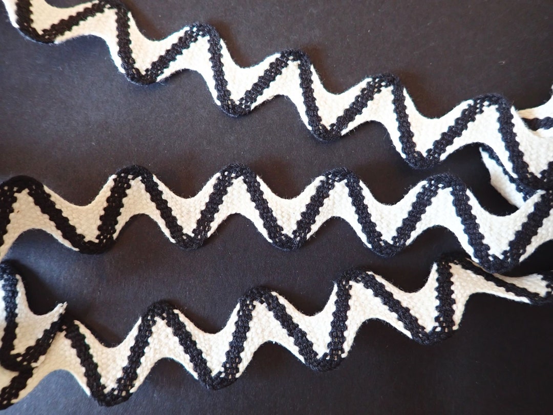 Wide Jumbo RIC RAC, Black Stripe on White. Sold by the Yard. 1 1/8 Inch ...