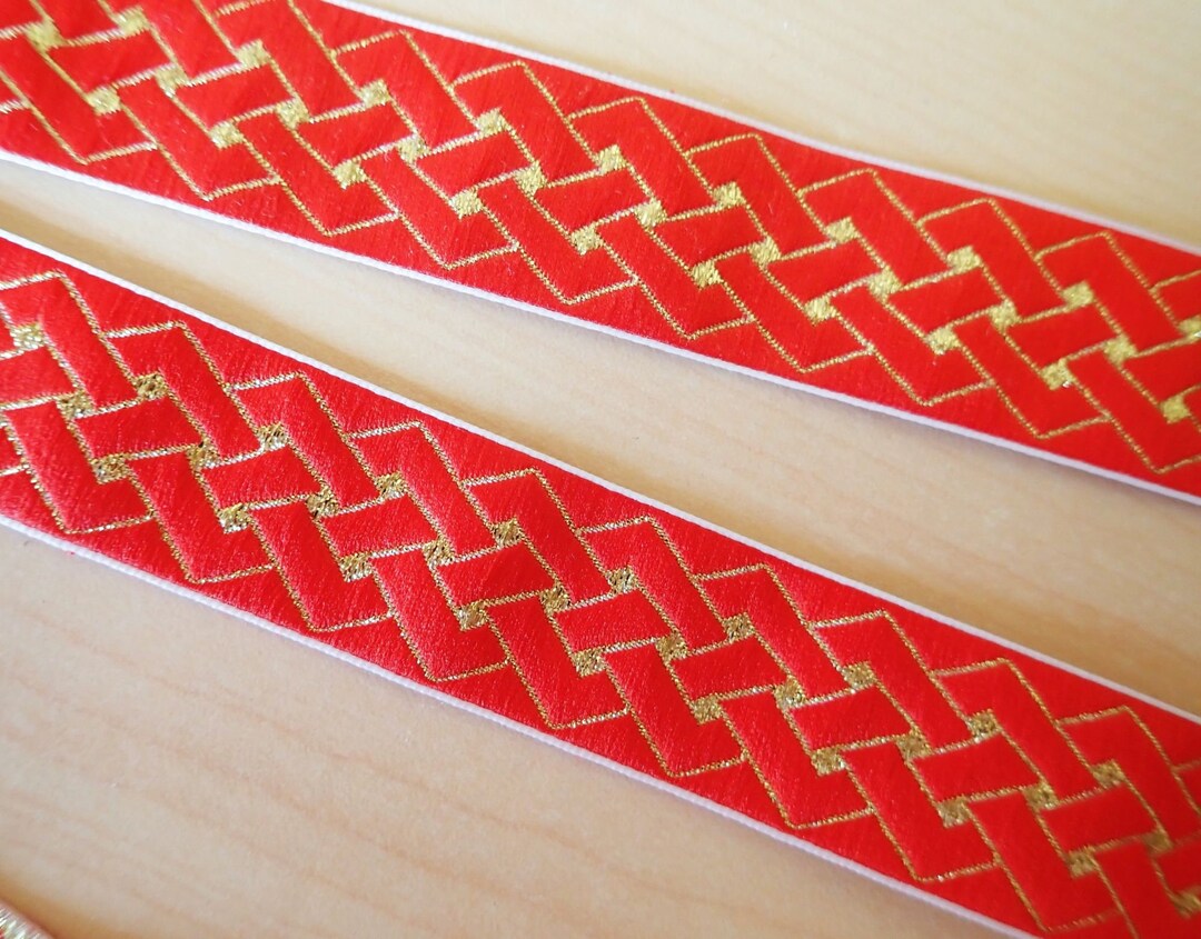 CELTIC KNOT Reversible Angular Knot Jacquard Trim in Gold and - Etsy