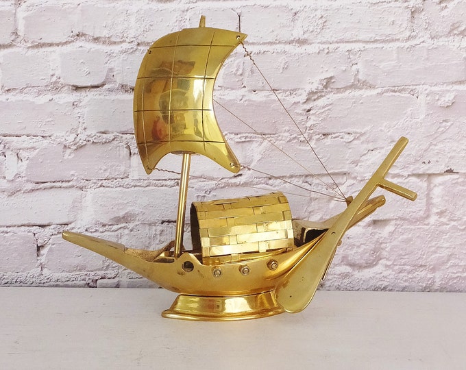 Brass Boat Sculpture Vintage 1960's MCM Brass Figurine Asian Junk Boat ...