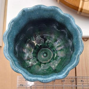 USA Hull Pedestal Planter - F88 - Etsy