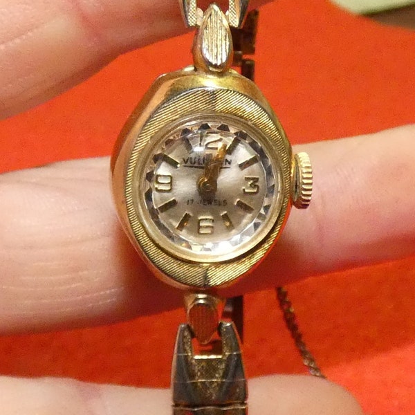 Dainty Gold Watch - Etsy