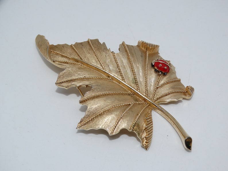 Vintage Trifari Gold Enamel Leaf Lady Bug Brooch - Etsy